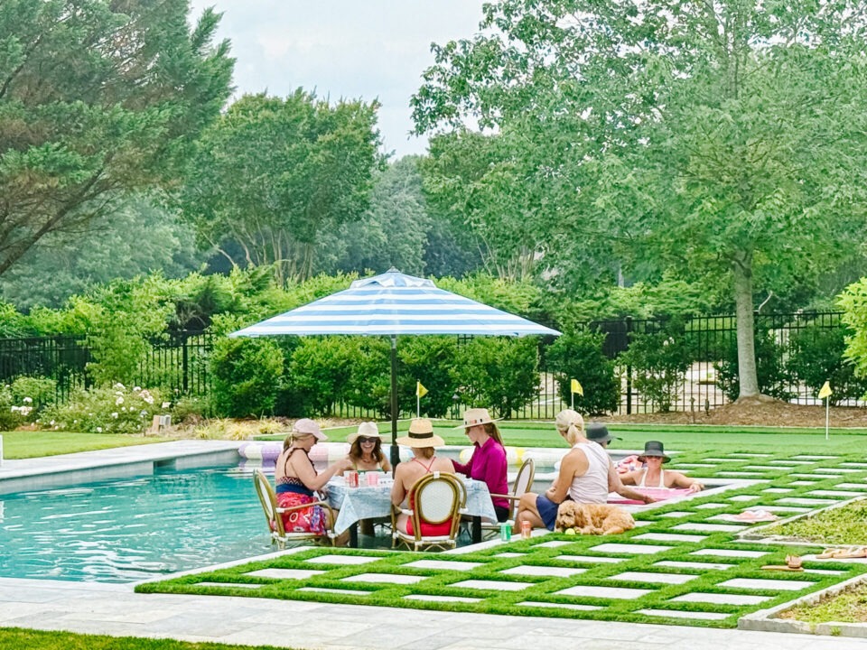 How to Host a Summer Mahjong Pool Party